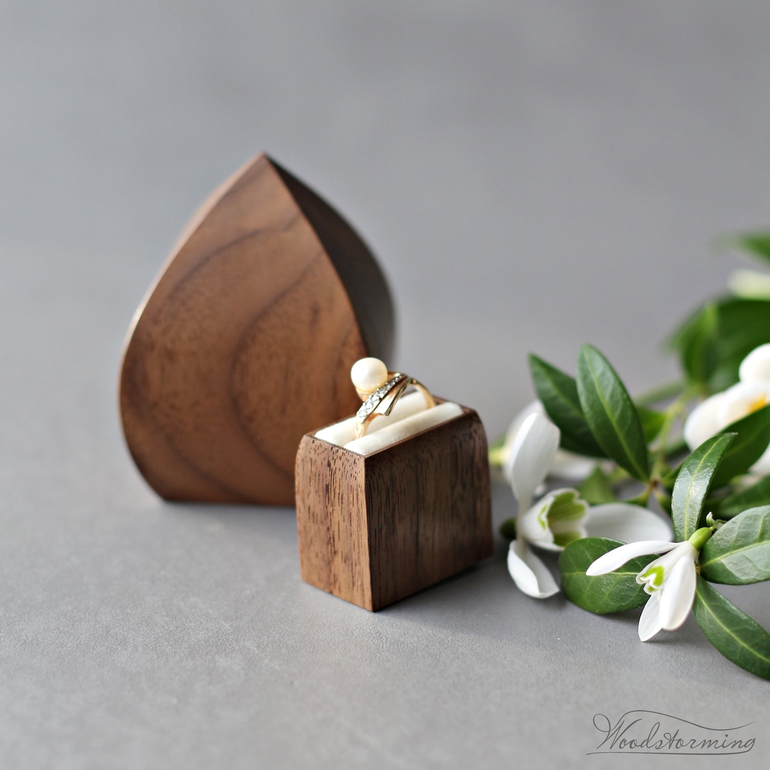 Unique Engagement Ring Box Proposal Box Flower Bud Shape - Etsy