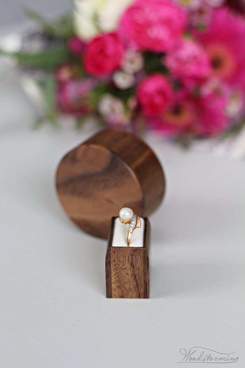 Unique Wooden Proposal Ring Box Round Elegant Engagement Ring - Etsy