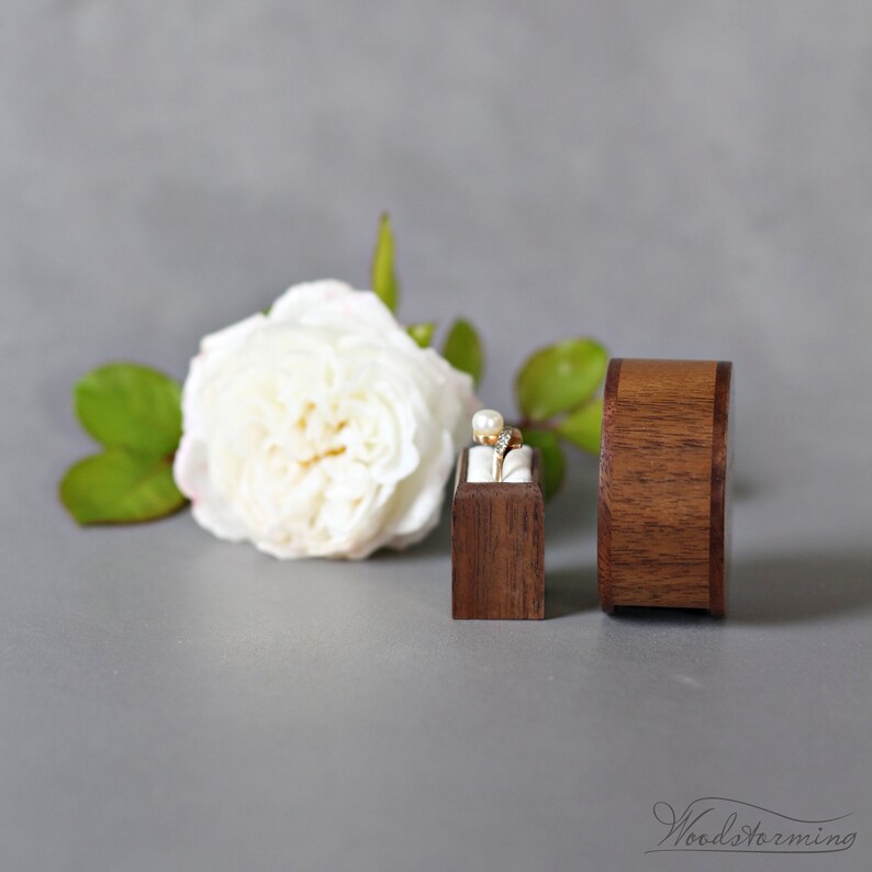 Unique Wooden Proposal Ring Box Round Elegant Engagement Ring - Etsy