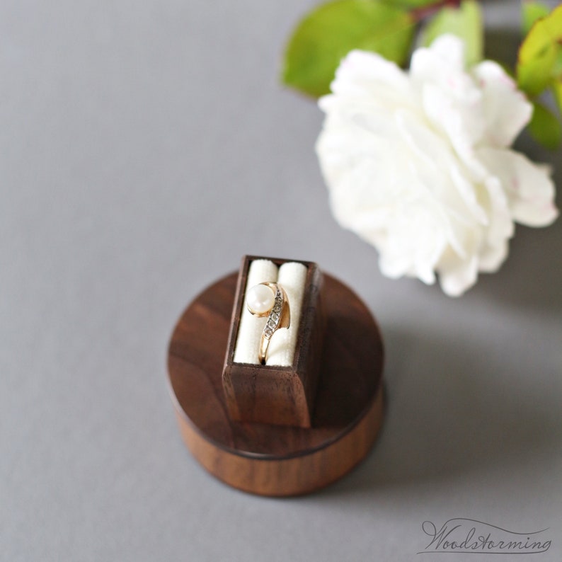 Unique Wooden Proposal Ring Box Round Elegant Engagement Ring - Etsy