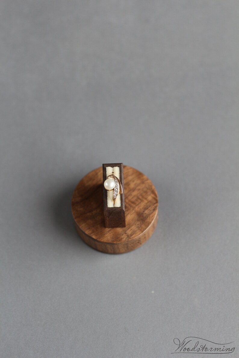 Slim Round Engagement Ring Box Tiny Pocket Size Proposal Box - Etsy