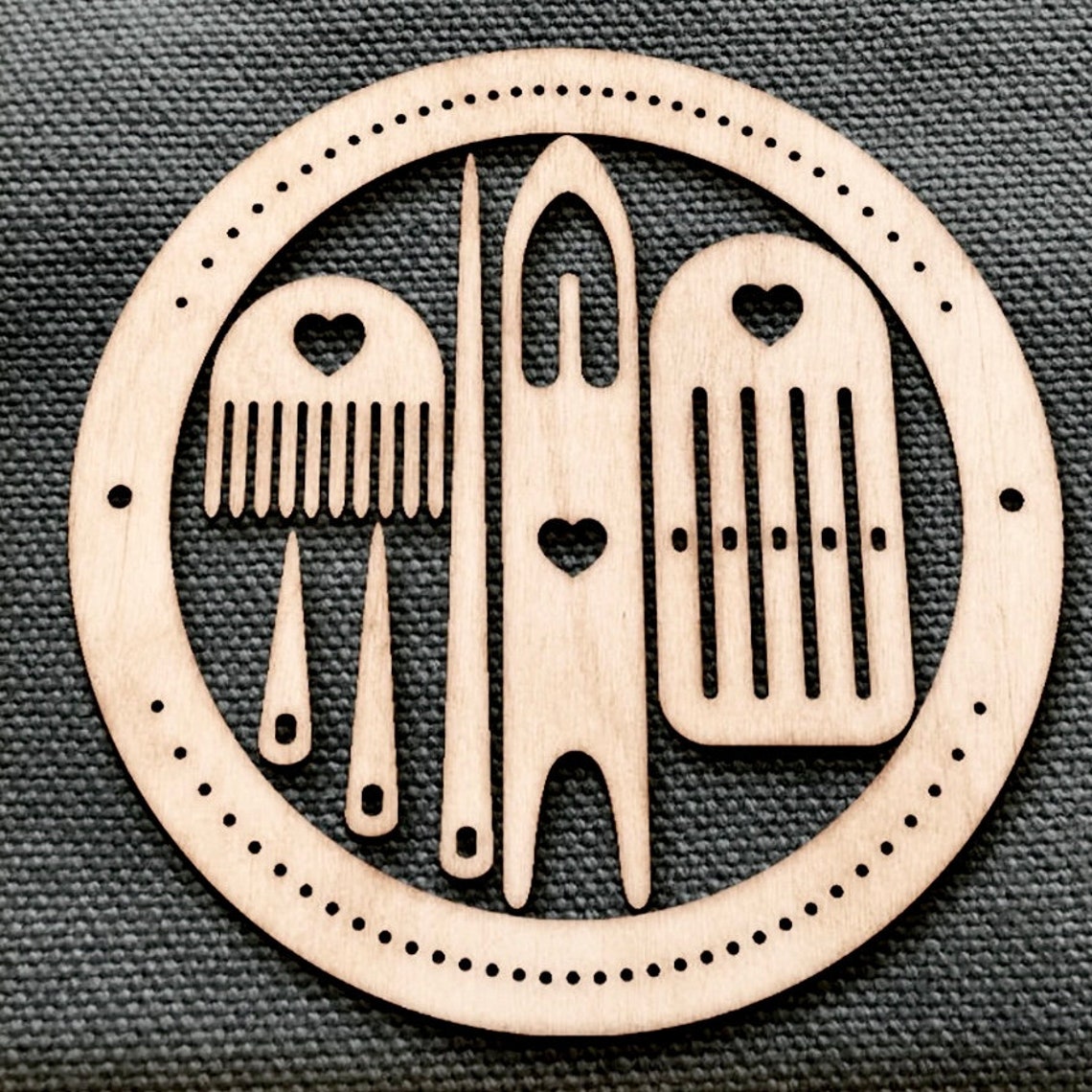 Circle Weaving Frame With Rigid Heddle Loom, Comb, Shuttle and Needles ...