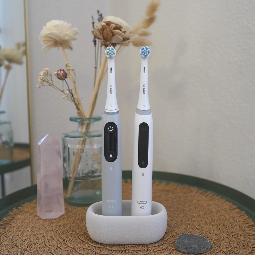 Pebble-shaped Oral B Toothbrush Stand for Io Series 3 4 5 6 Pro 1000 ...