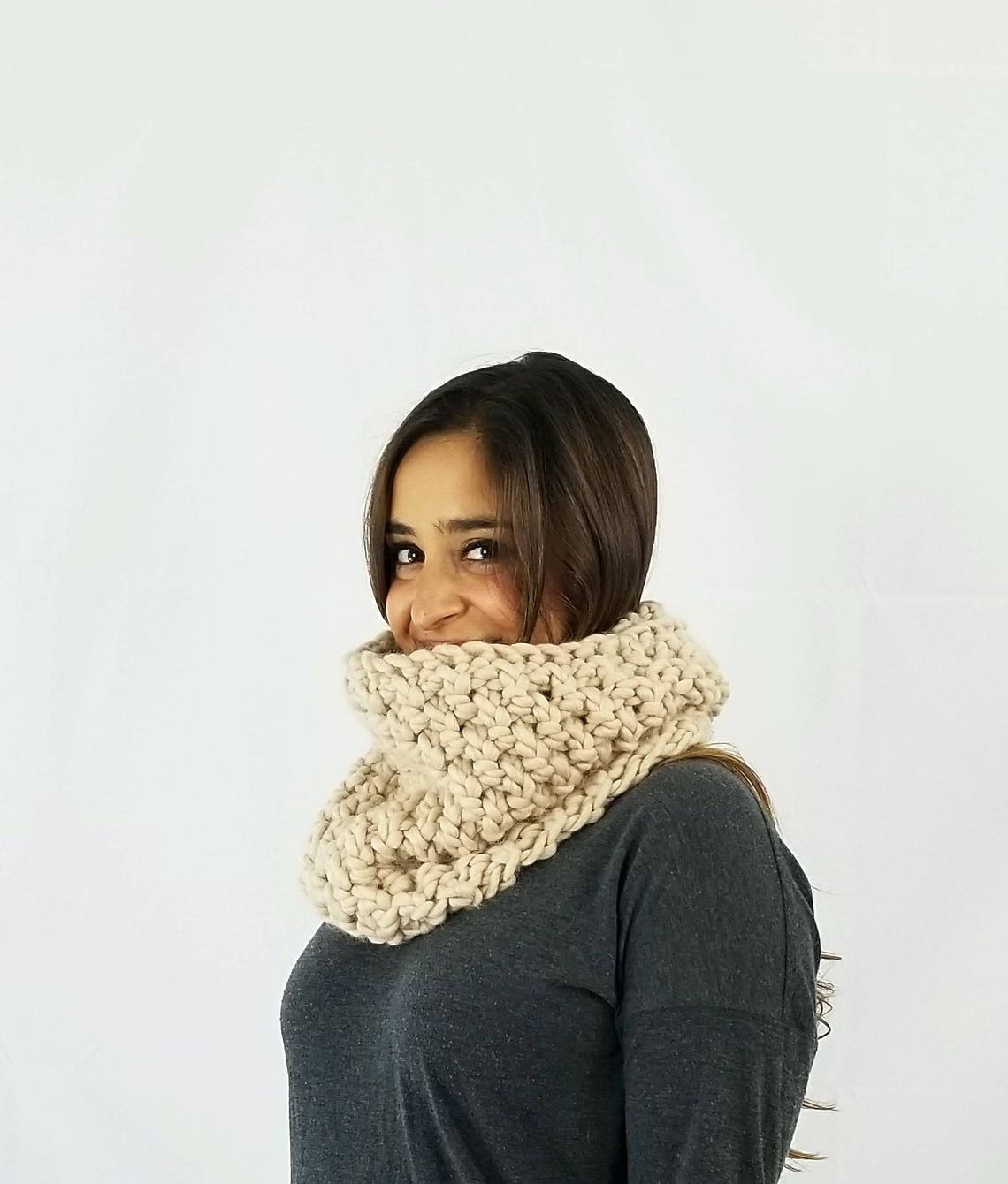 Everyday Snood: Made to Order by Hand of 100% Wool Cowl - Etsy