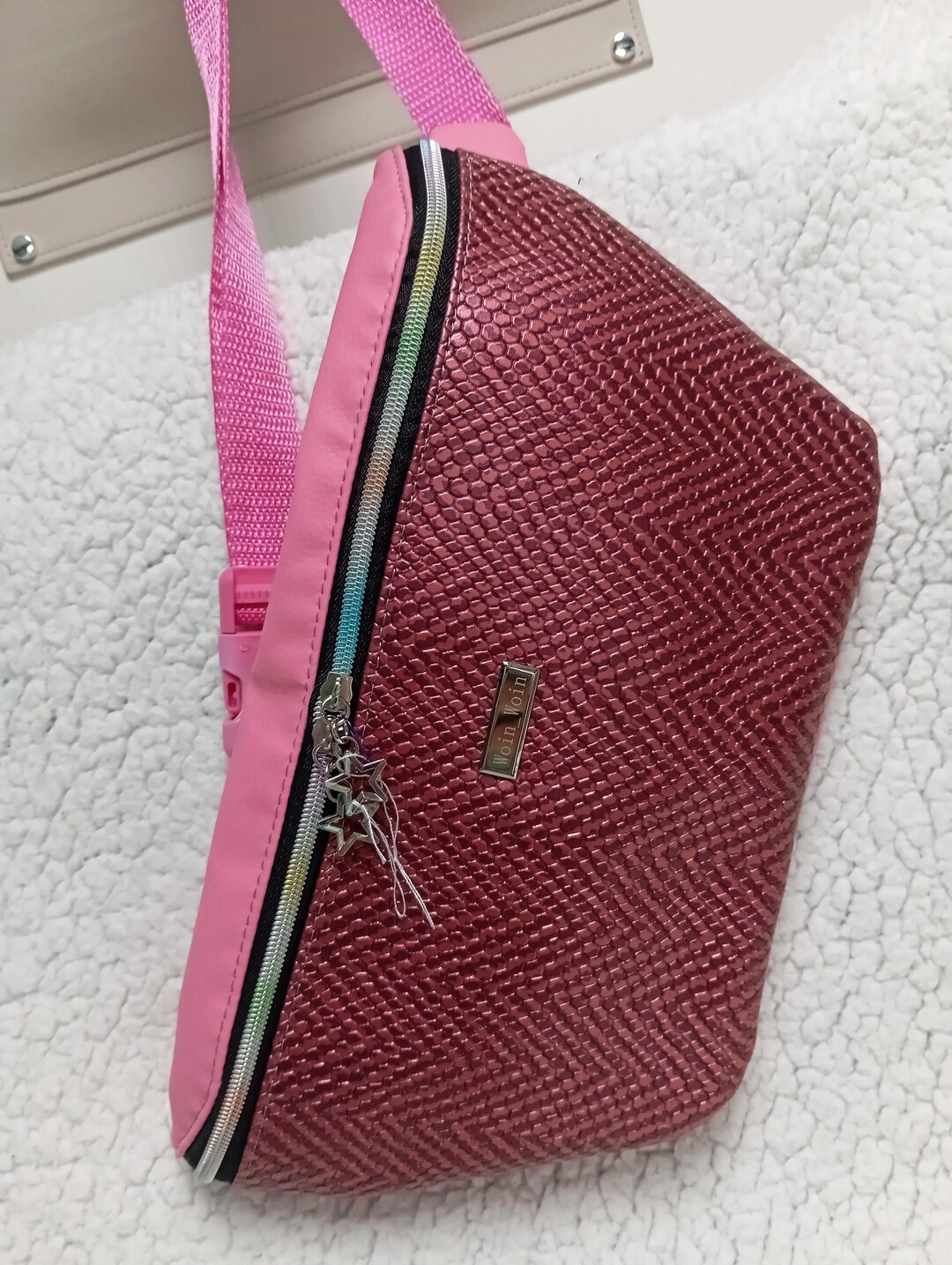 Woin-woin Handbag Unique Model Pink Imitation Leather and Snake Carried ...