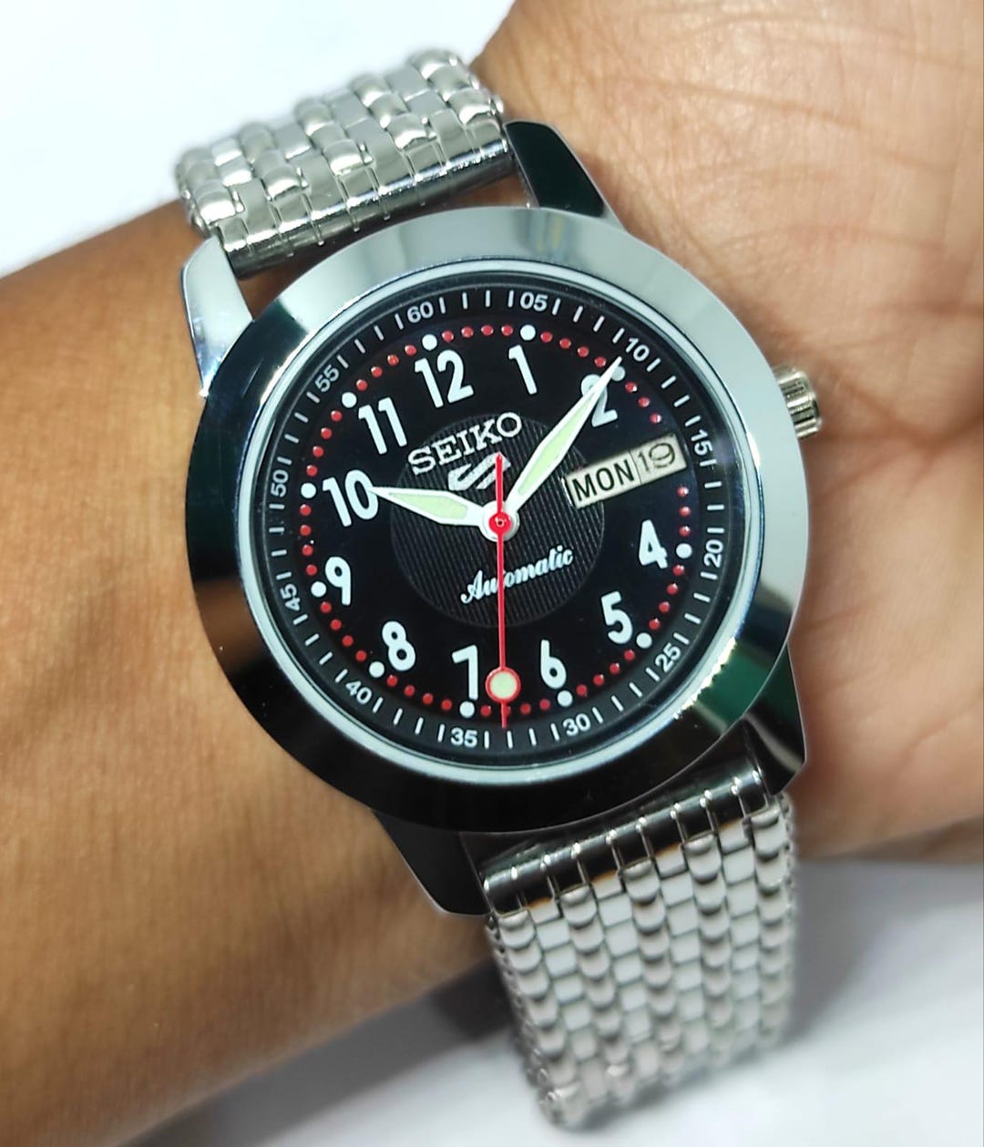 Vintage Seiko 5 Automatic Wrist Watch Black Dial Day-date Window ...