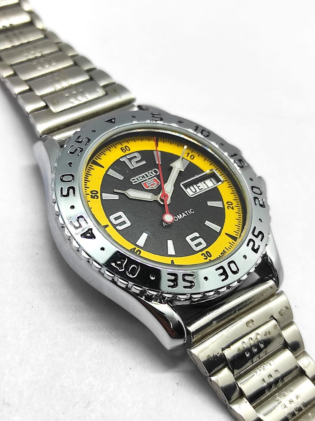 Refurbished Seiko 5 Automatic Wrist Watch Black Dial Day-date Window ...