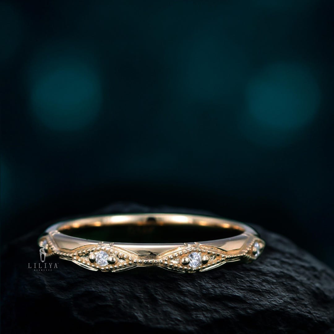 Round Cut Moissanite Accented Milgrain Detailing Promise Ring Wedding ...