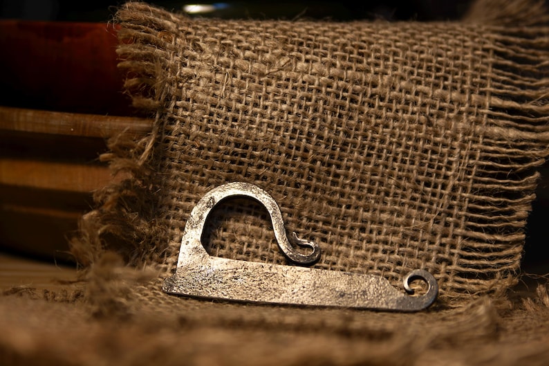Iron Fire Striker, Medieval Firesteel, Viking Fire Starter, Flint ...