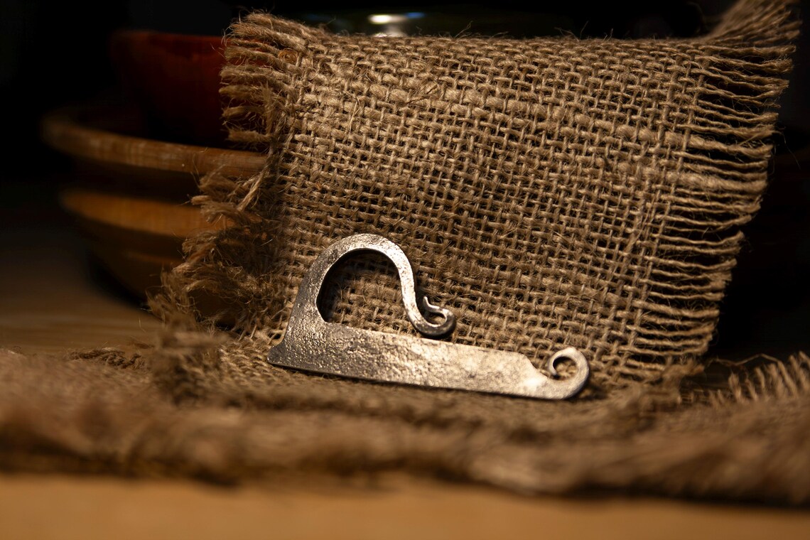 Iron Fire Striker, Medieval Firesteel, Viking Fire Starter, Flint ...