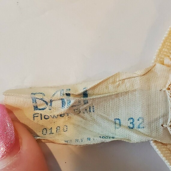 Vintage 60s Bra Beige Original Full Coverage 32D Pinu… - Gem