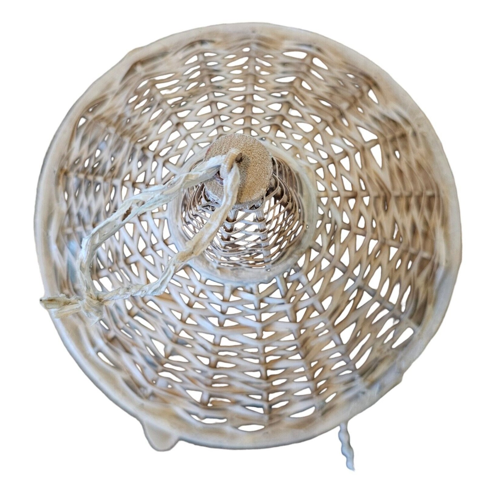 White Sea Shell Hanger Wind Chime Decor Beach House Boho Ocean Wicker ...