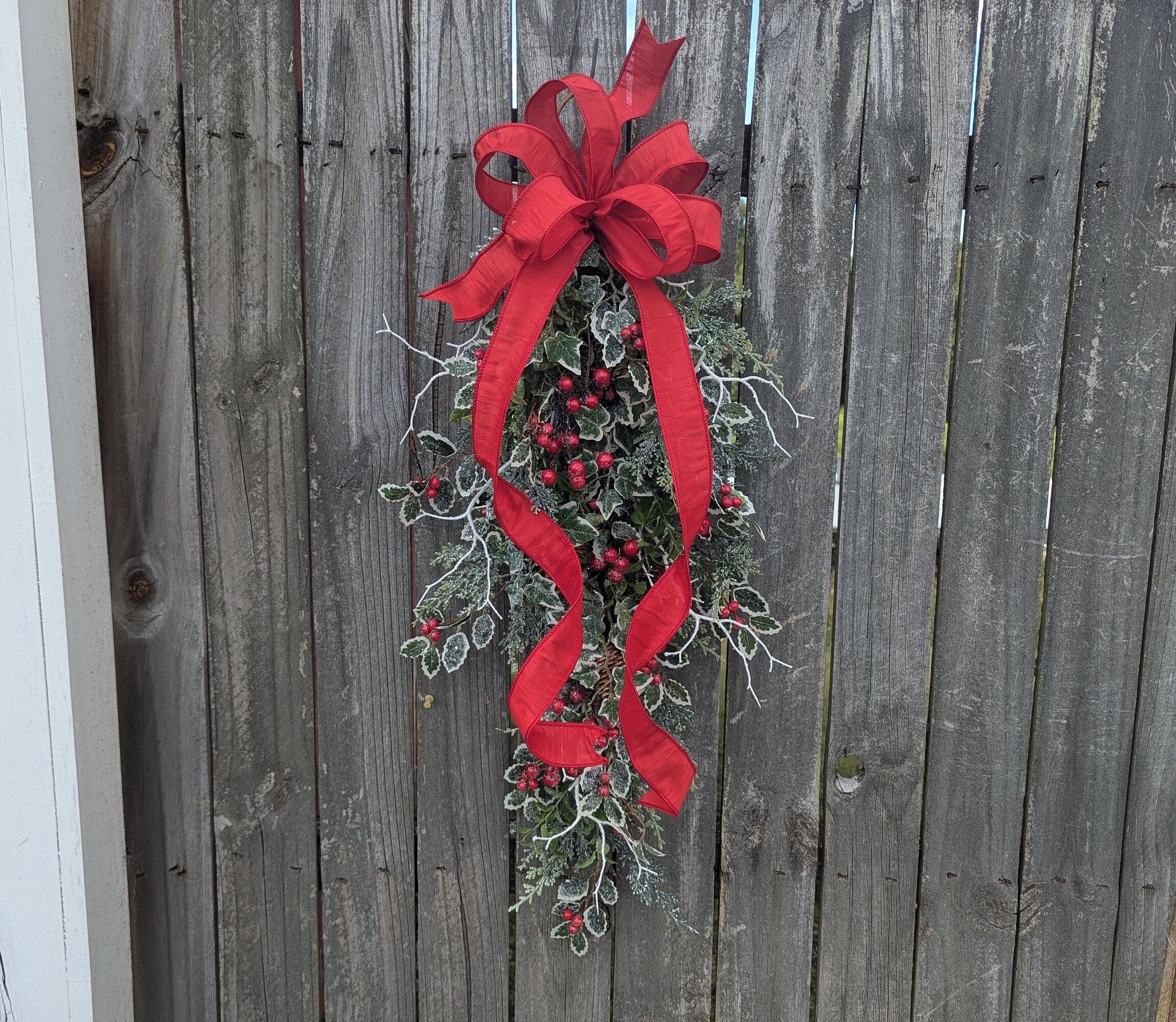 Christmas Teardrop , Door Swag, Christmas Decor, Swag for Door, Holly ...