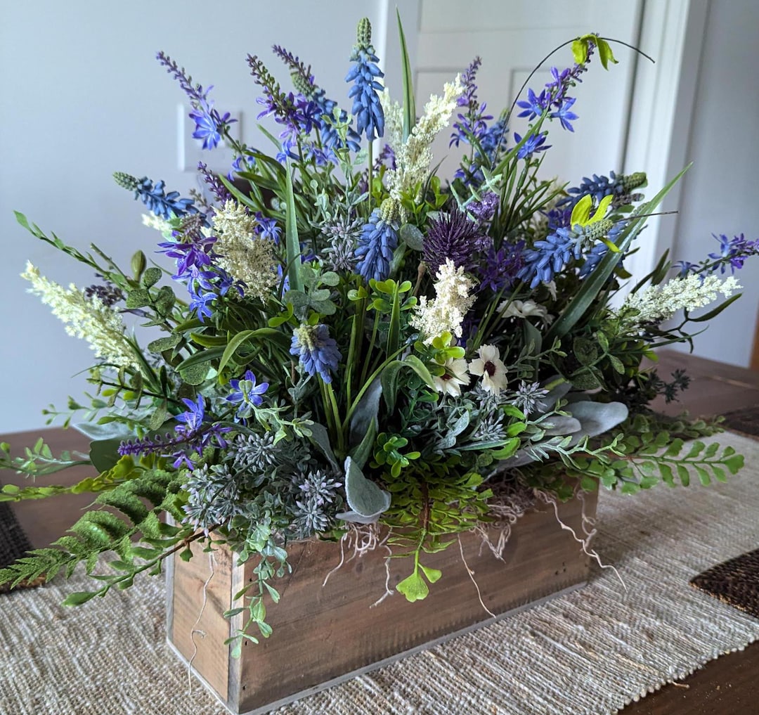 Lavender Eucalyptus Centerpiece, Modern Farmhouse Arrangement - Etsy