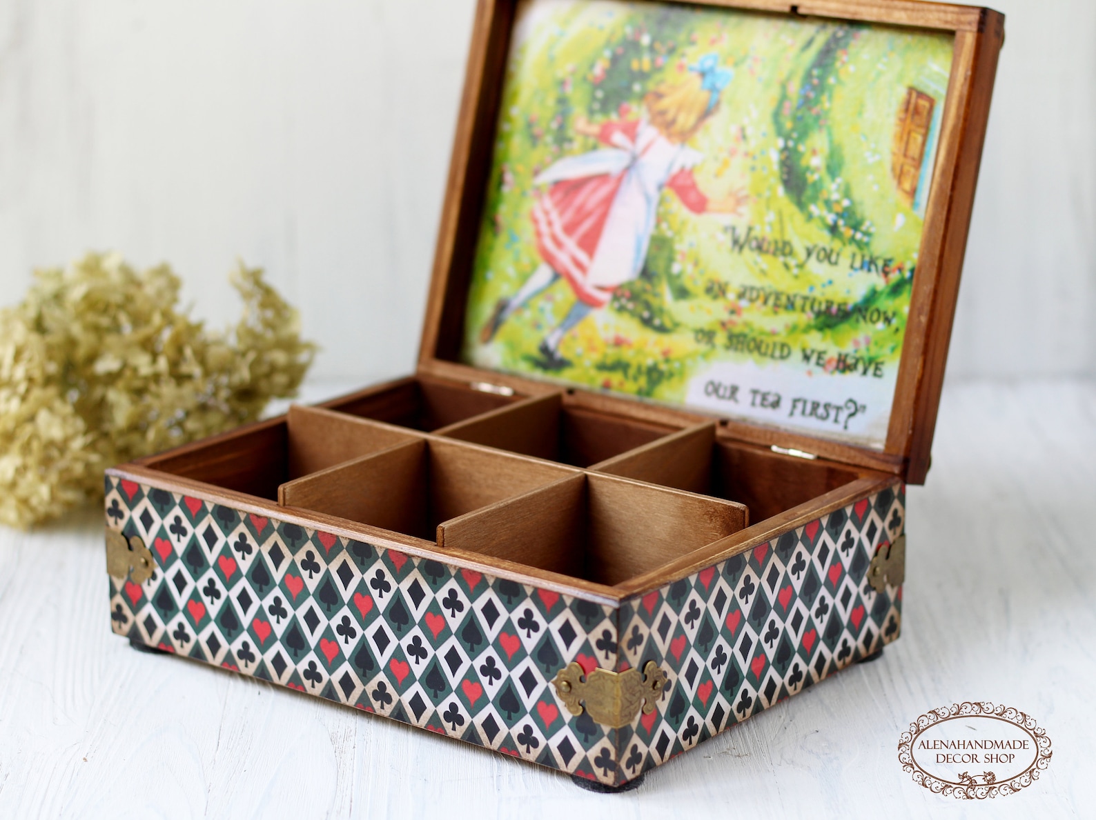 Alice's Adventures in Wonderland the White Rabbit Tea | Etsy