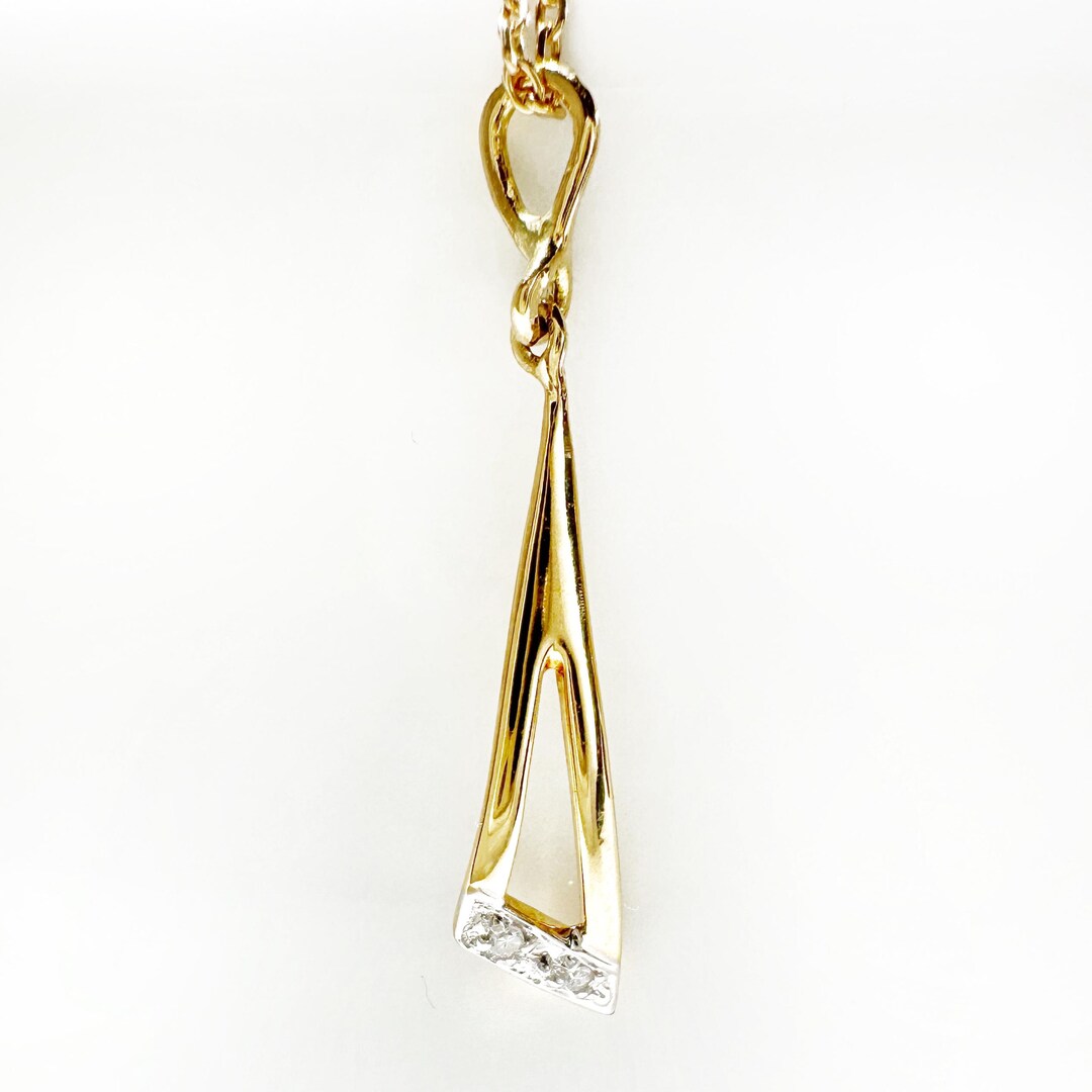 Vintage 18k Gold and Diamond Triangle Pendant - Etsy
