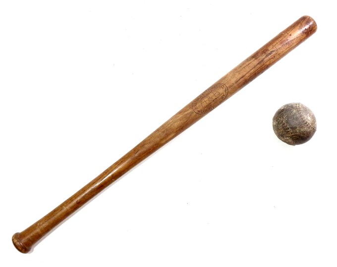 Vintage Baseball Bat, 1930s Hillerich & Bradsby No. 50 Regulation ...