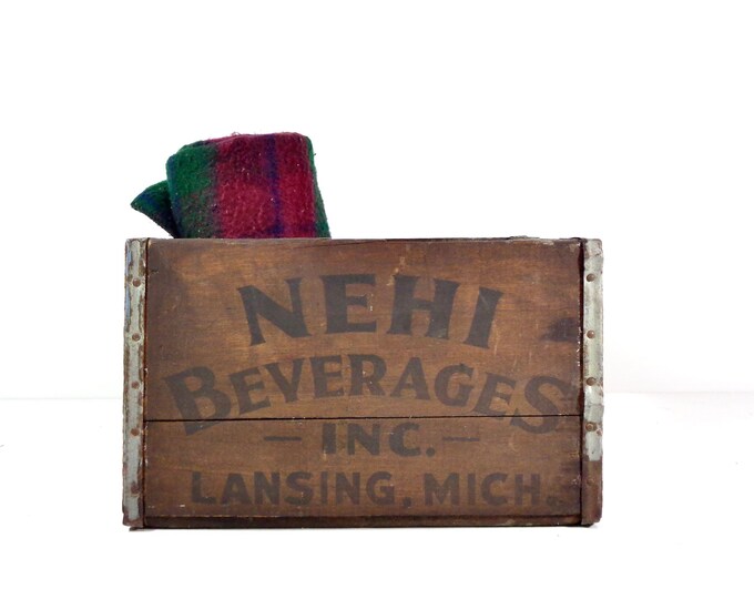 Vintage Wood Soda Advertising Crate, 1950s Nehi Beverages Lansing ...