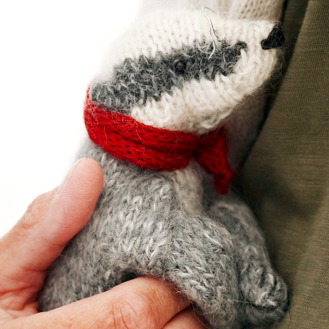 MR. BADGER Knitting Pattern - Etsy UK