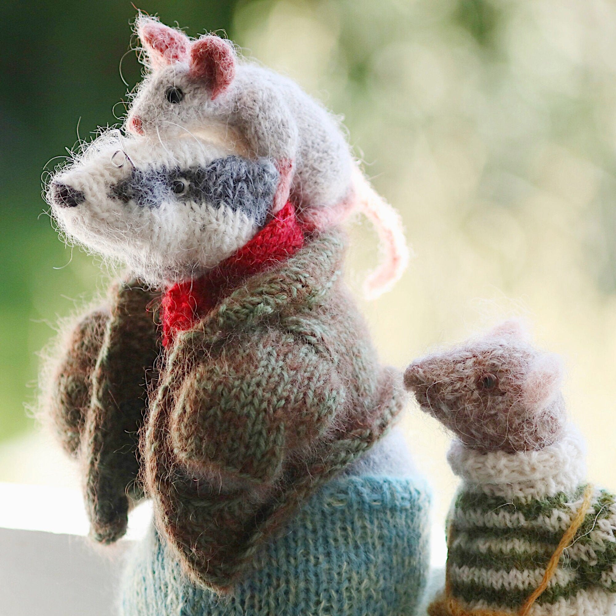 MR. BADGER Knitting Pattern - Etsy UK