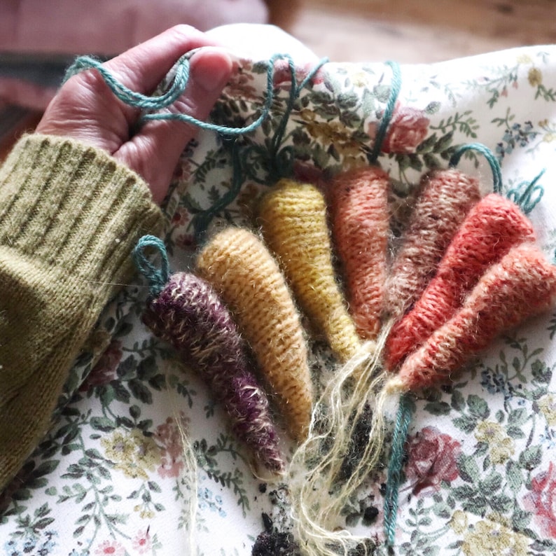 KNITTING PATTERN Heritage Carrots - Etsy UK