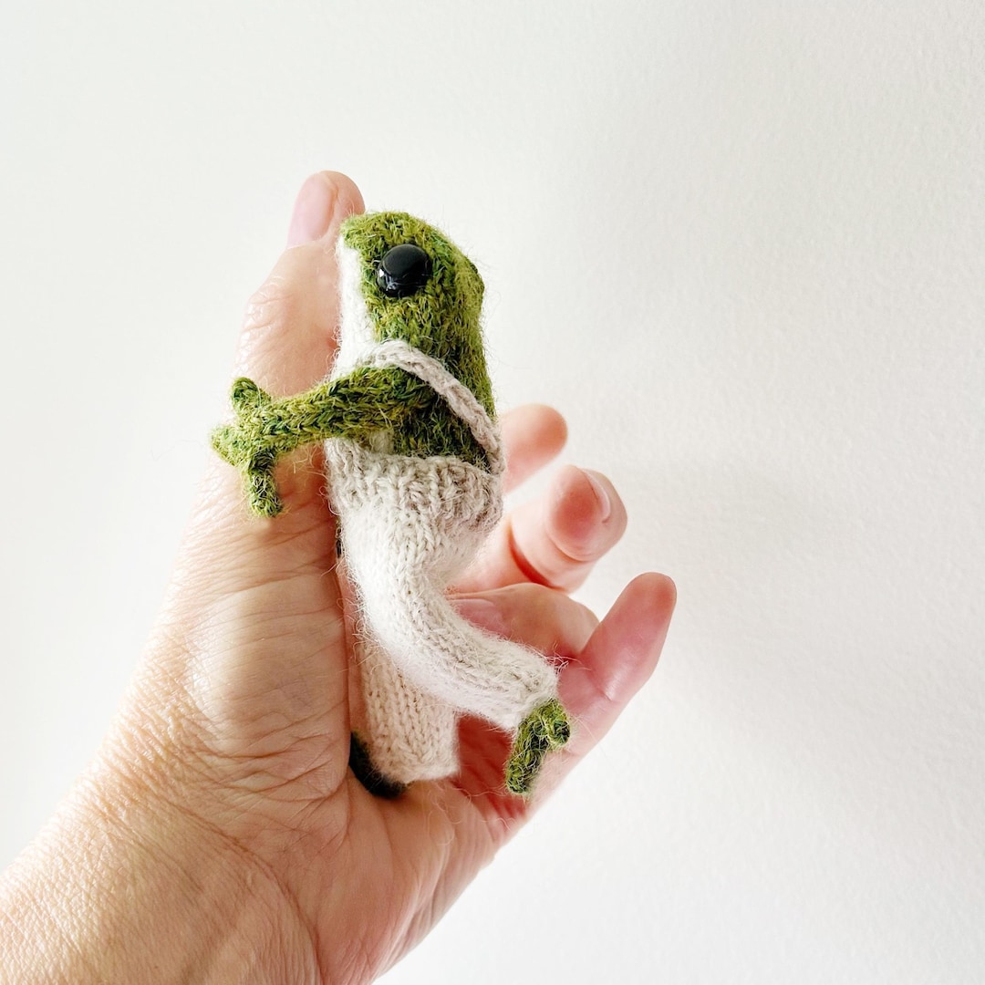 FROG & TOAD Plus CLOTHES Knitting Pattern - Etsy