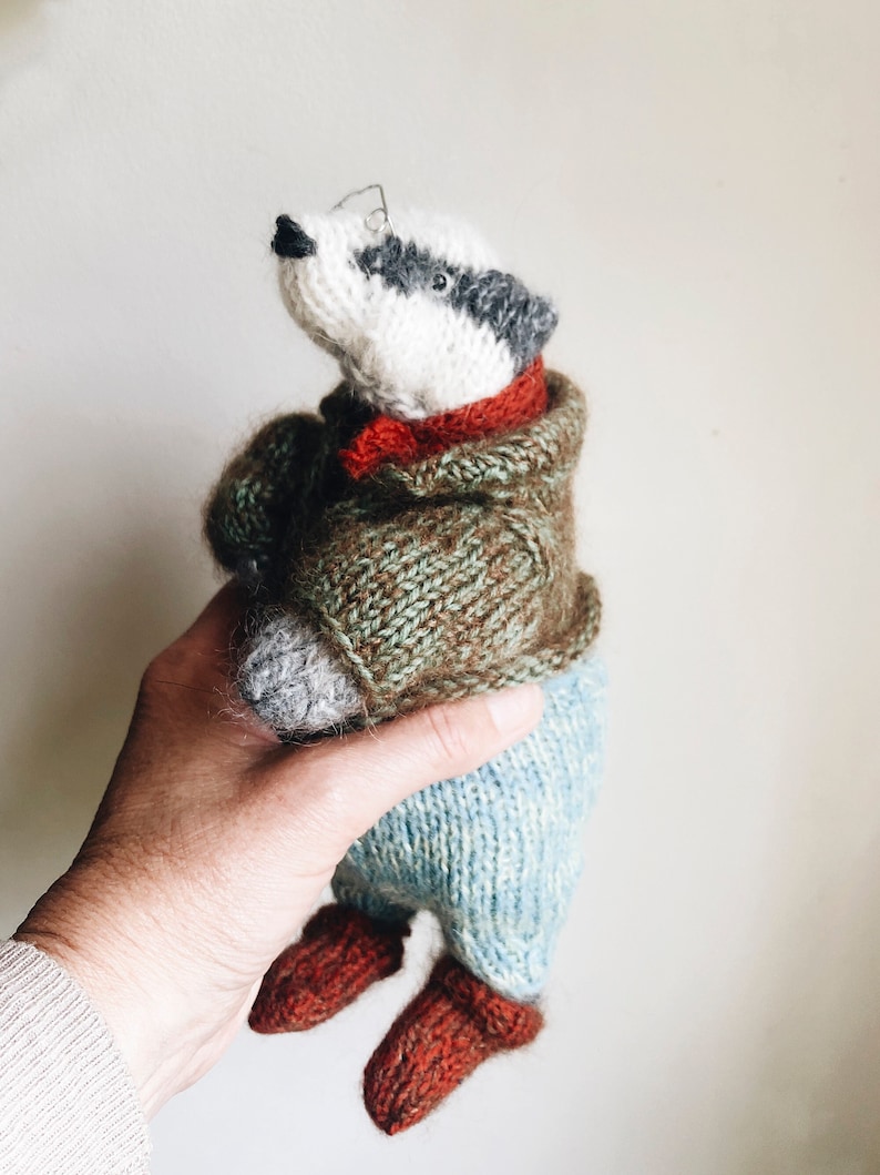 MR. BADGER Knitting Pattern - Etsy