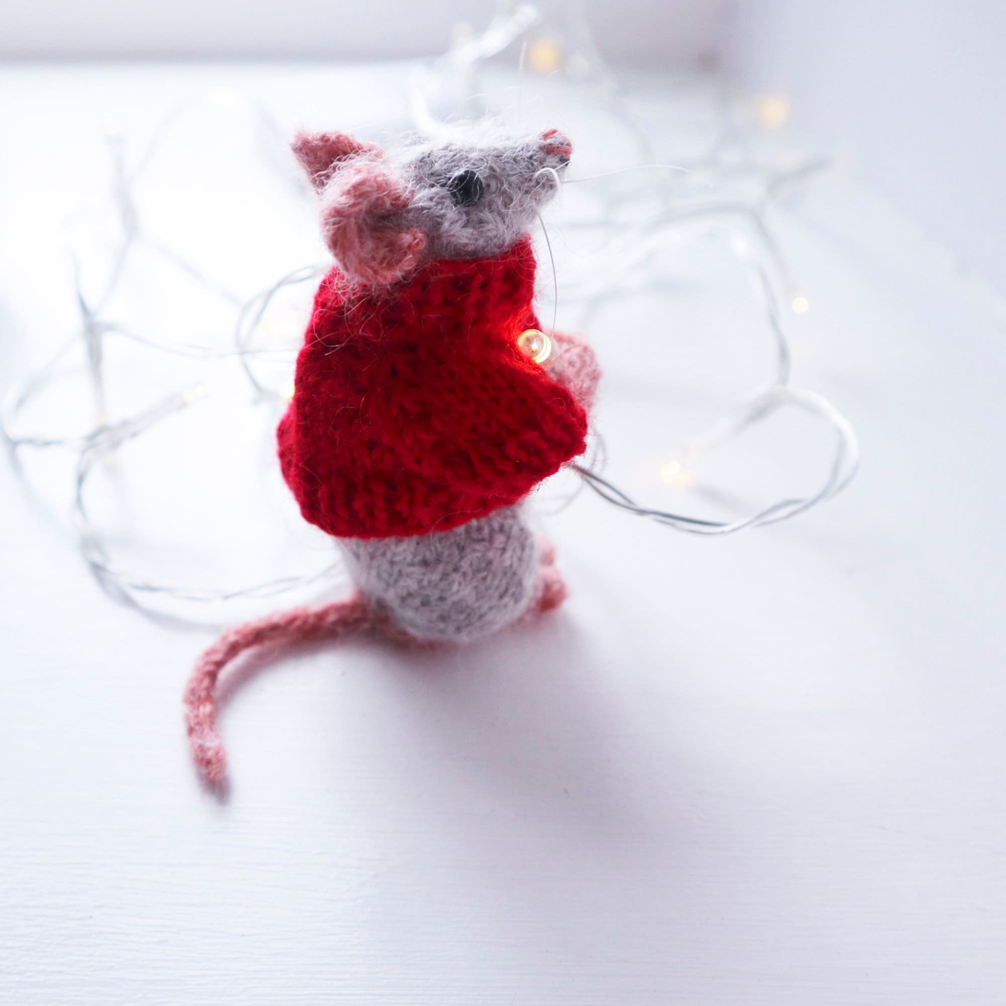 Mouse in a Sweater KNITTING PATTERN - Etsy UK