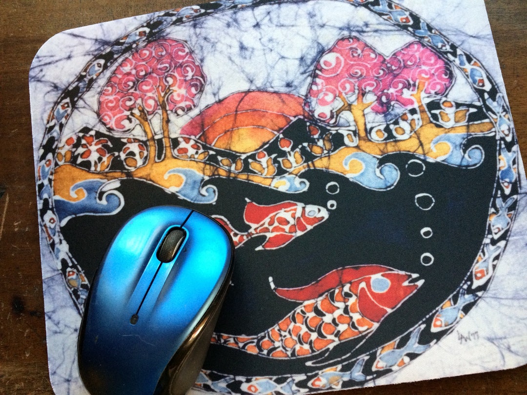 Rainbow Fish Mousepad 10 Circle Rainbow Fish - Horizontal Batik Image ...