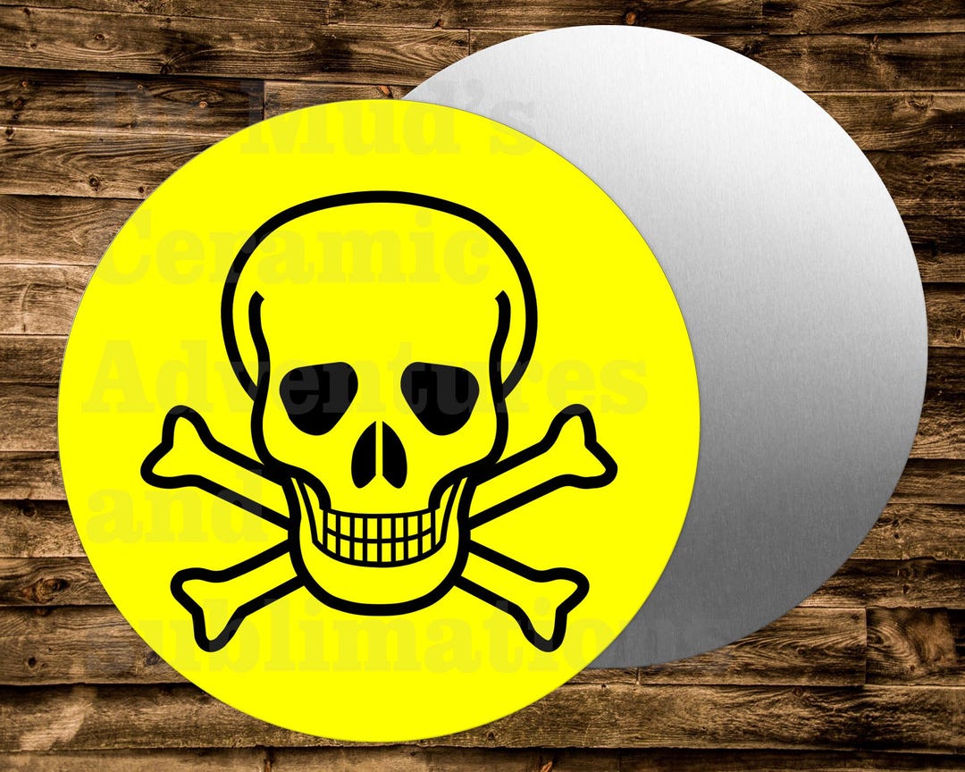 Jolly Roger Skull and Crossbones Wreaths Crafts & Miniatures Projects ...