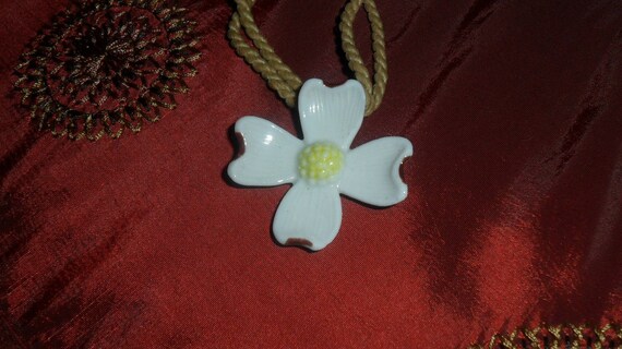 Dogwood Porcelain Pendant on a Hemp Rope Vintage Nec… - Gem