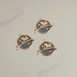 DOLLAR SALE Halloween Kitty Cat Charm, Silhouette Charm, Gold Tone ...