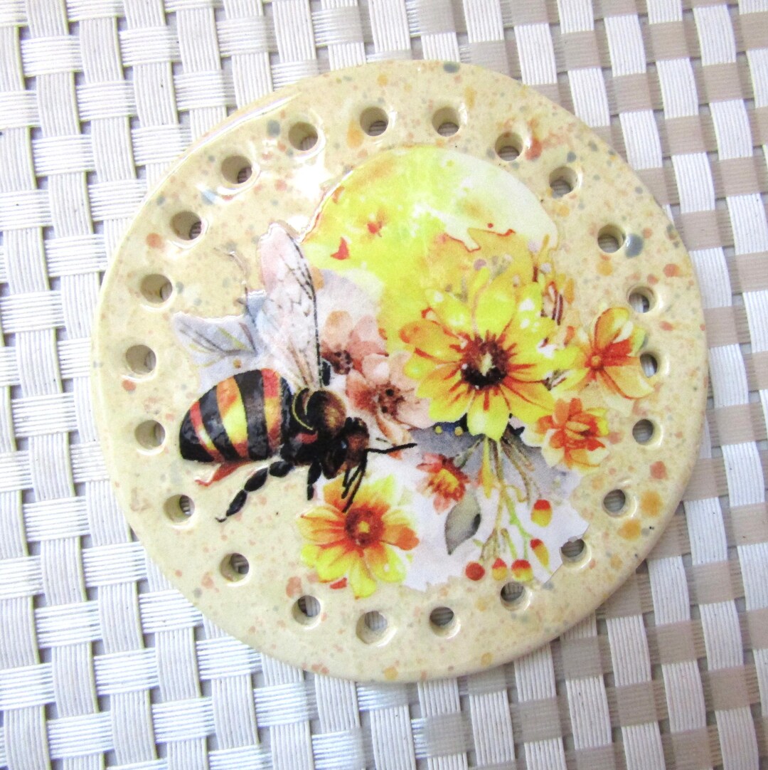 Honey Bee Basket Center/hand Crafted/ceramic Clay/basket Start/basket ...