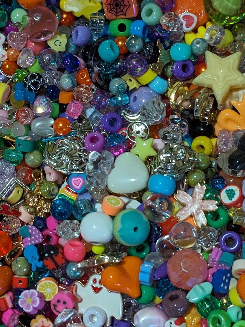 Bead Soup Mix – Jewelry Making Assortment, Pony Beads, Charms (8.6 Oz ...