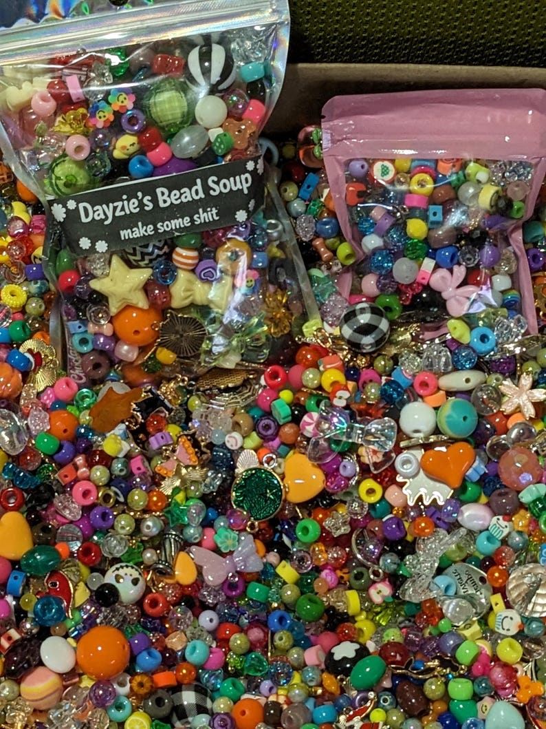 Bead Soup Mix – Jewelry Making Assortment, Pony Beads, Charms (8.6 Oz ...