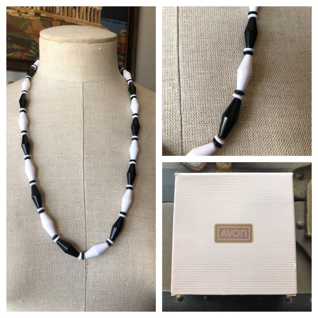 Never Worn Long 28" Black and White Lucite Beaded Avon Classic Lines ...