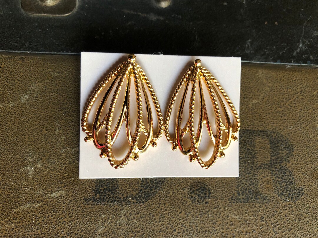 Vintage 1980's Never Worn Classy Avon Goldtone Fancy Statement Avon ...