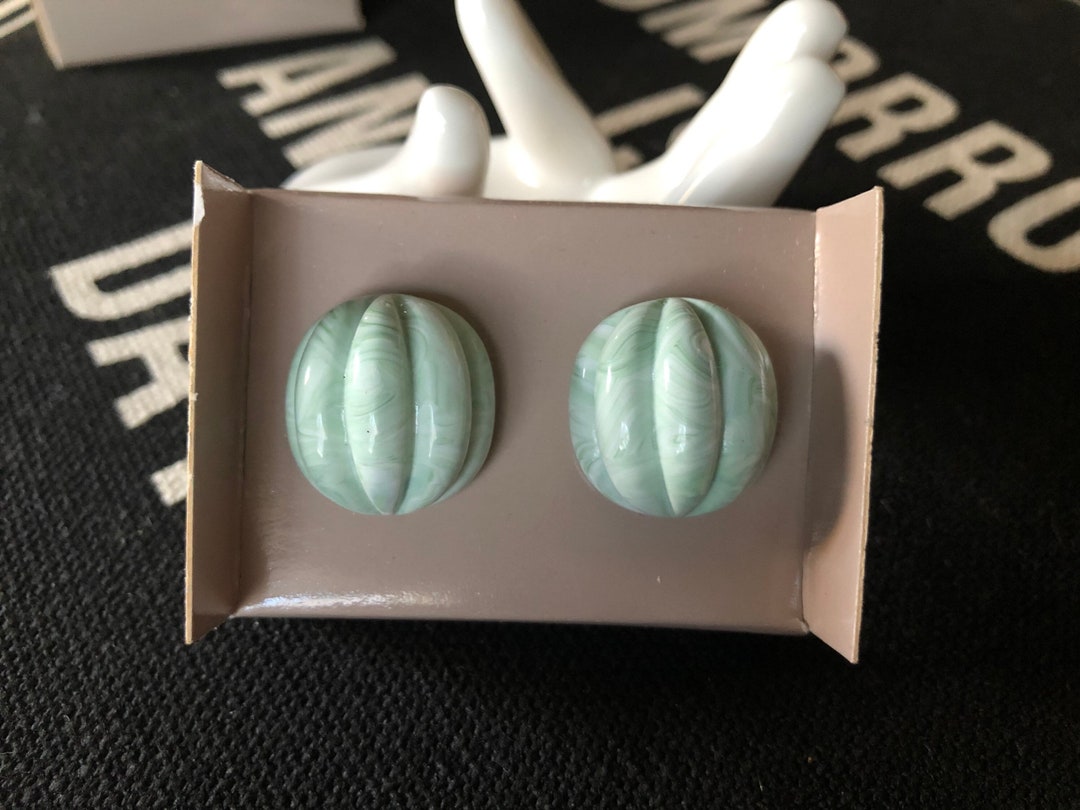 New Pair of Vintage Avon Burst of Spring Marbled Lucite Earrings in the ...
