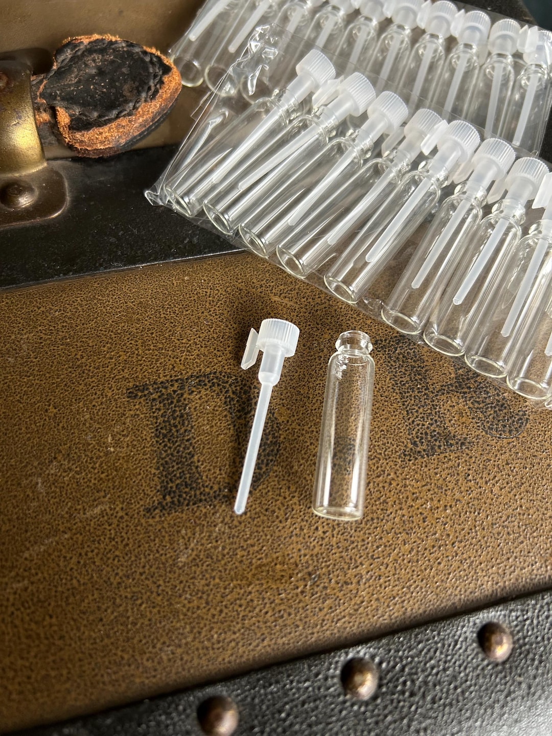 New Glass 1 Ml Sampler Tester Bottles ~ Empty Glass Perfume Vials ...