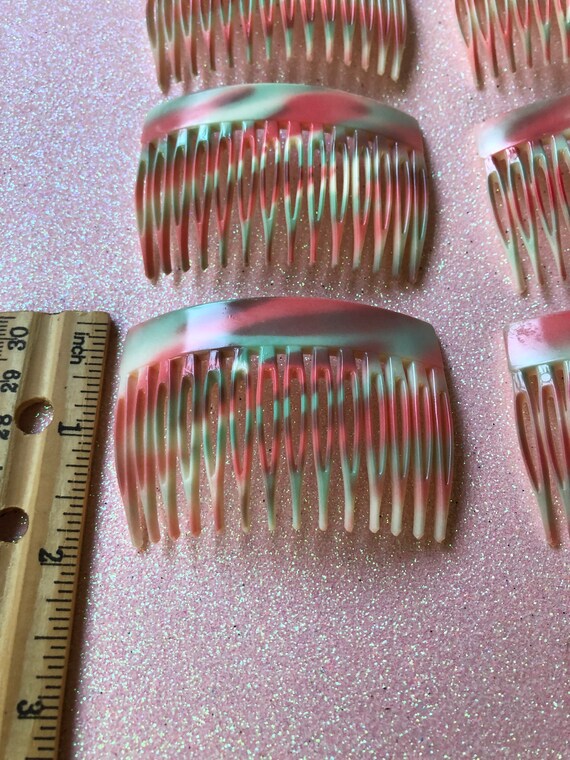 Pretty Pair Of Never Used Swirl Color Hair Combs ~ Si… - Gem