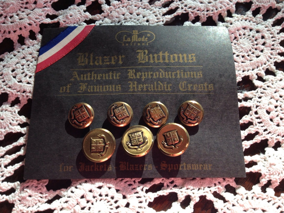 Seven Heraldic Crest Blazer/jacket Buttons on the Original Card ...