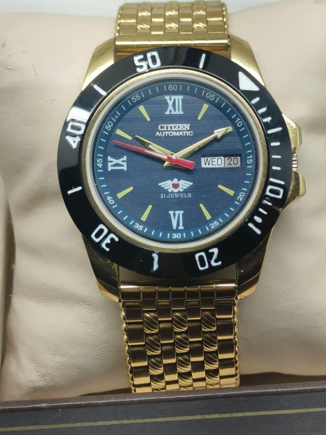 Vintage Citizen Automatic Day-date Watch – Blue Dial With Black Diver ...