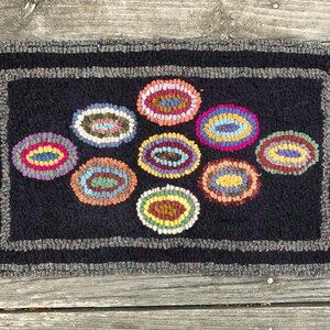 Rug Hooking Kit - Teach Yourself - Ovals Complete 12 by 21" Primitive ...