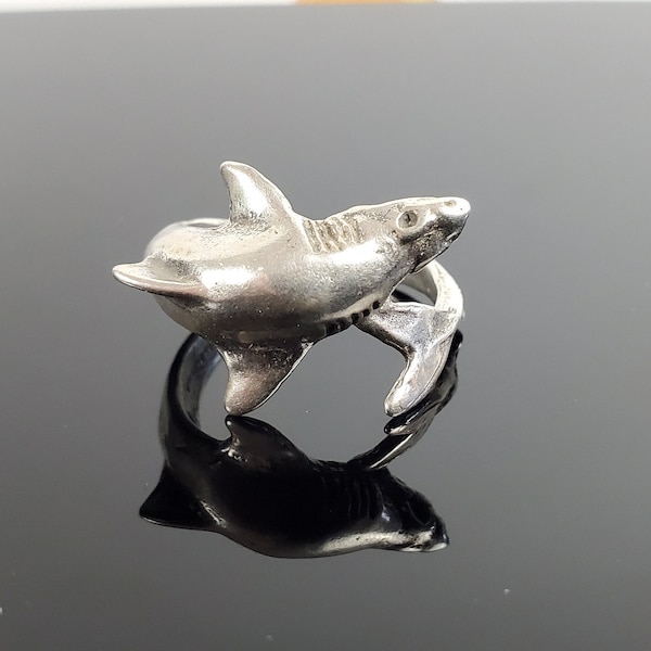 Shark Ring - Etsy