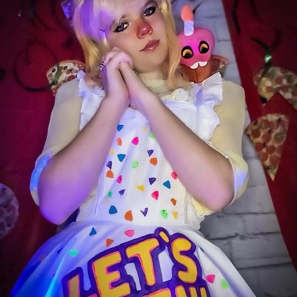 Toy Chica Bib - Etsy
