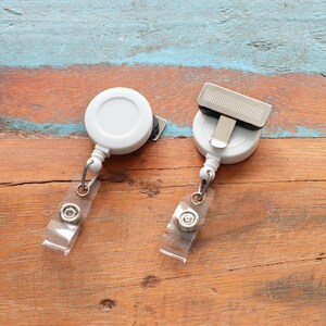 5 Magnetic Badge Reels - Free Ship! - Blank Round 1 1/4" Retractable ...