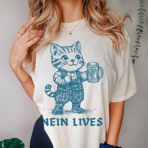 Oktoberfest Linocut Cat in Lederhosen Beer Stein, Nein Lives Nine Lives ...