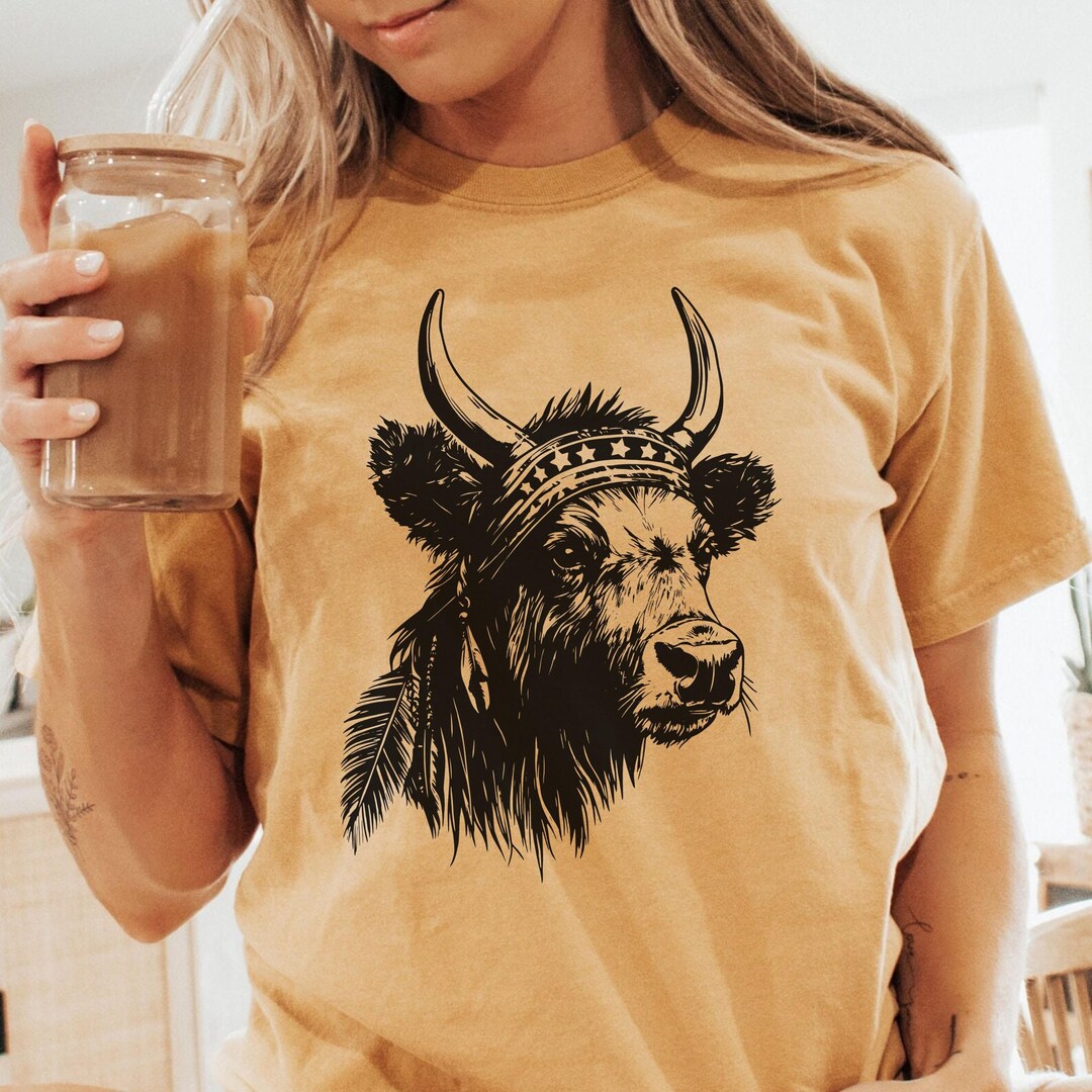 Highland Cow Retro T-shirt for Funny Cow, Animal Lovers Shirt, Linocut ...