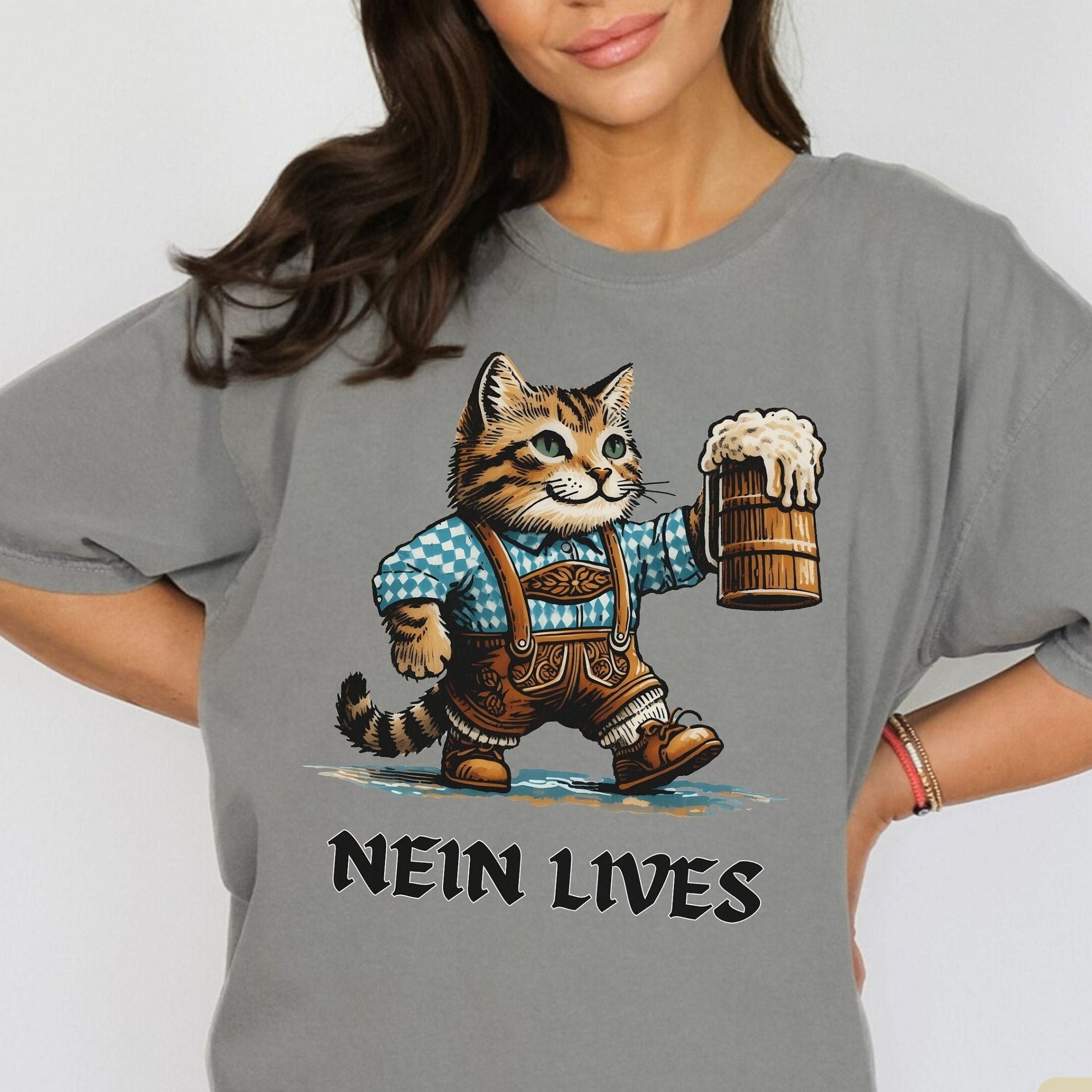 Oktoberfest Cat in Lederhosen Holding Beer Stein, Nein Lives Nine Lives ...