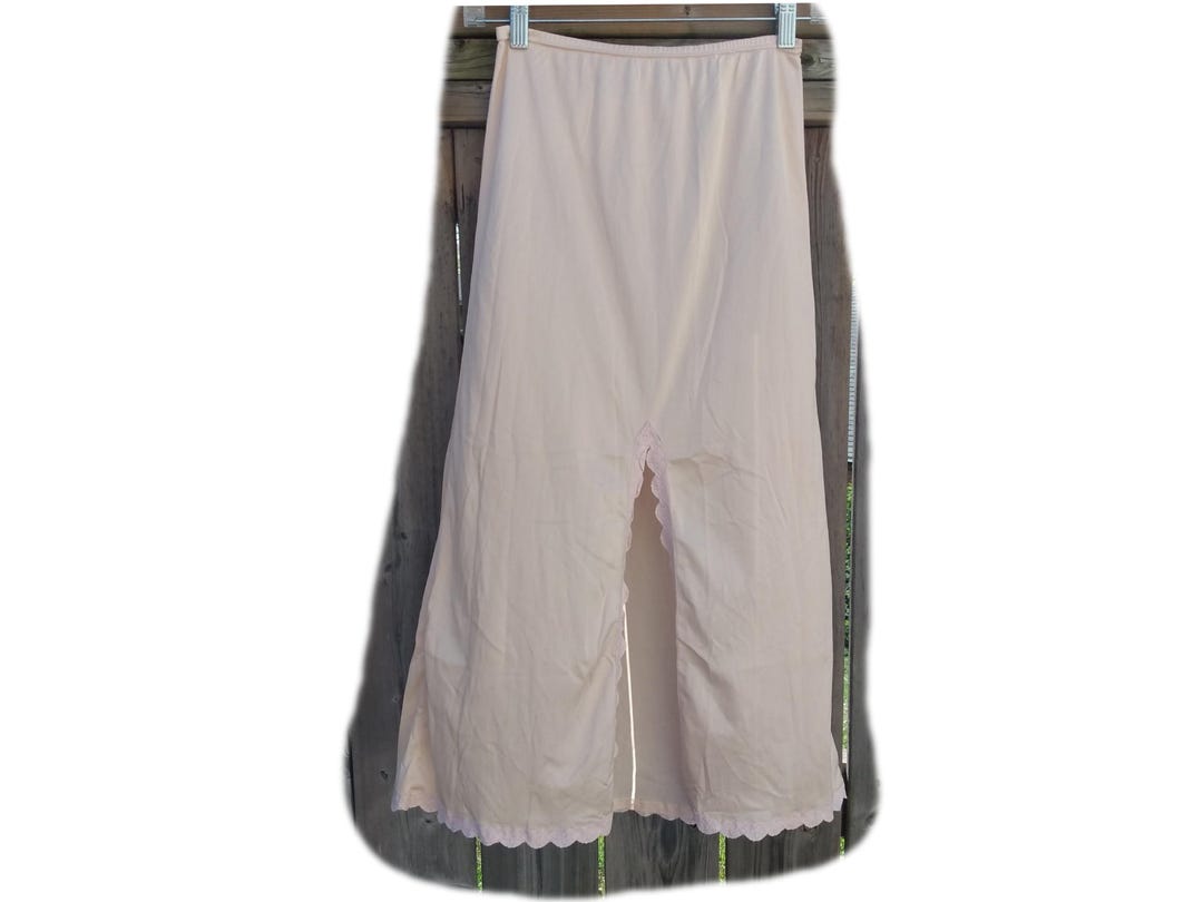 Vintage Half Slip With Slit Size Medium Beige Lingerie Deux Belles 30.5 ...